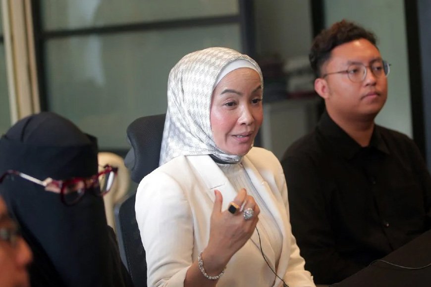 Makcik Kemboja mengaku khilaf, mohon kemaafan rakyat Malaysia, orang ...